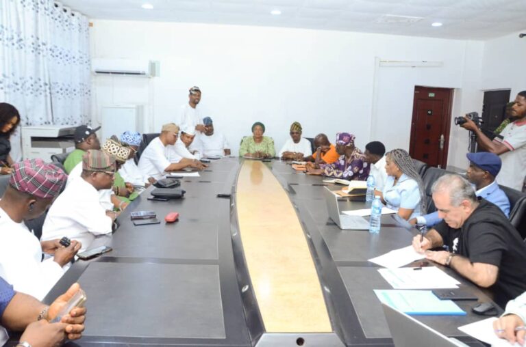 ABEOKUTA- PAPALANTO-ADO-ODO/OTA ROAD RECONSTRUCTION: CONTRACTOR ...